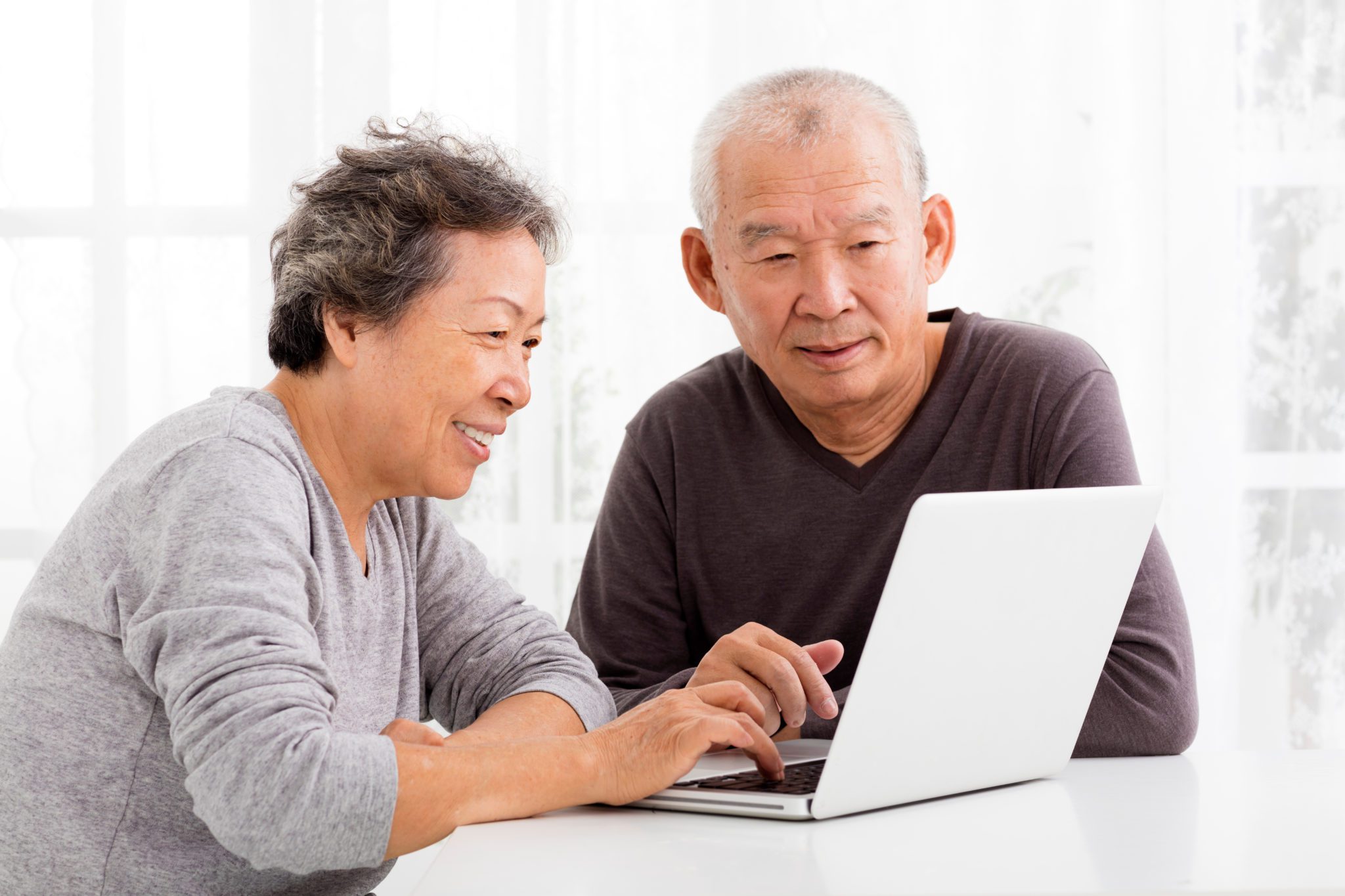 Home Senior Services and Resources | ESCCI